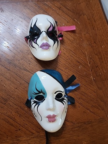 2 Vtg Mardi Gras Porcelain Ceramic Painted Face Masks 4" Collectible ...
