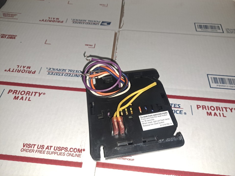 Honeywell R7184B 1032 Oil Burner Primary Control - Beckett AF AFG ...