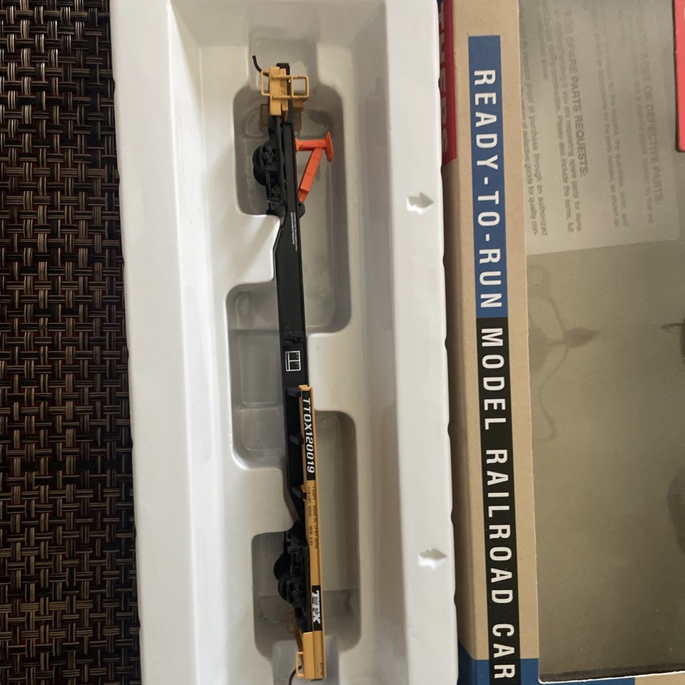 HO Walthers RTR 932-3982 50' FRONT RUNNER TTX TRAILER CAR | eBay