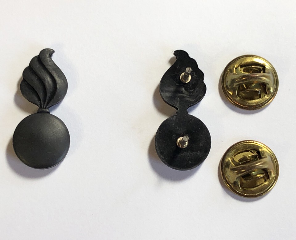 Genuine U.S. ARMY OFFICER Collar Device Pair ORDNANCE BLACK METAL Pin ...