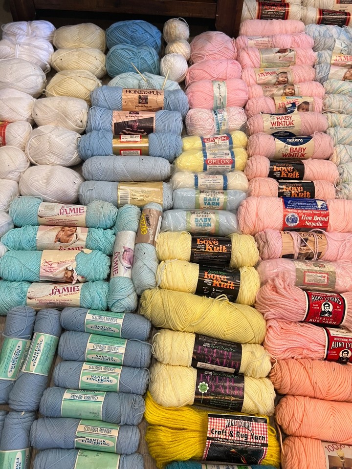 Huge Lot Of 233 Skeins Knit Crochet Yarn Mixed Baby Jamie Honeyspun ...