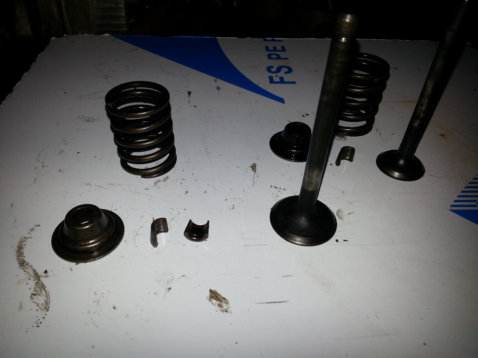 Bobcat 743 Kubota v1702 Valves, springs, retainers etc. | eBay