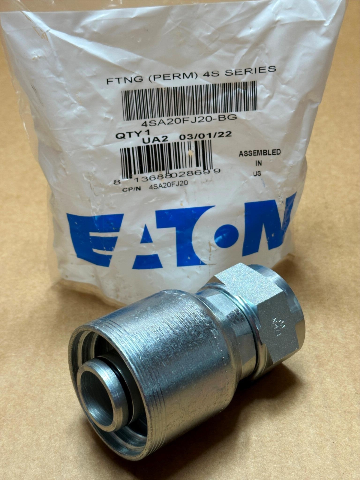 Eaton 4S Series Crimp Hose Fitting Female JIC/37 Swivel 4.2" 4SA20FJ20 ...