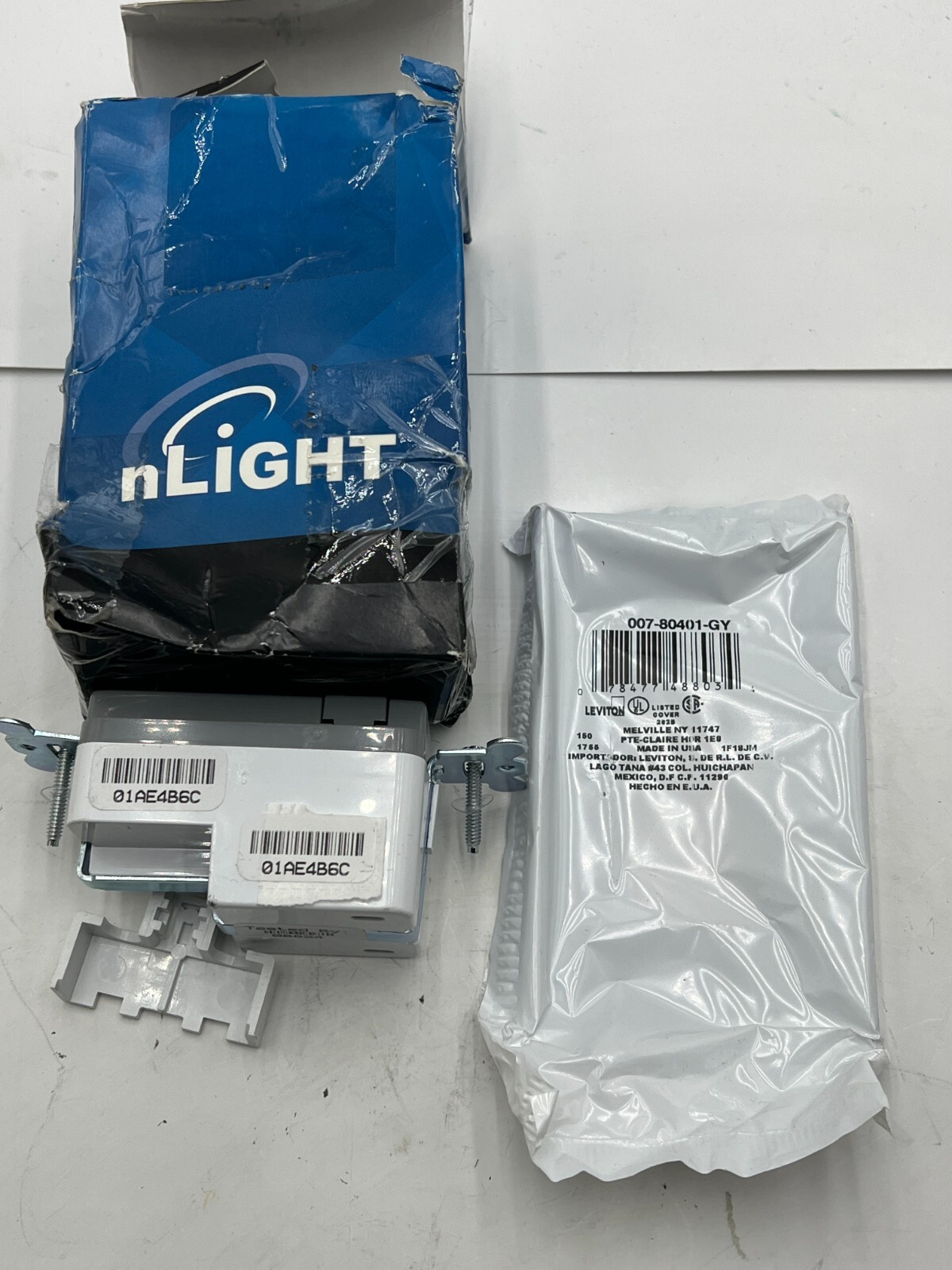 nLight Sensor Wall Switch NWSX-PDT-LV-GY & Leviton 00780401GY 1-Gang ...