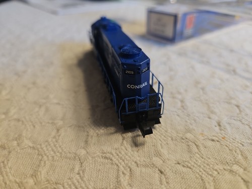 Life Like N Scale Conrail 2109 GP-20 Locomotive 7247 | eBay