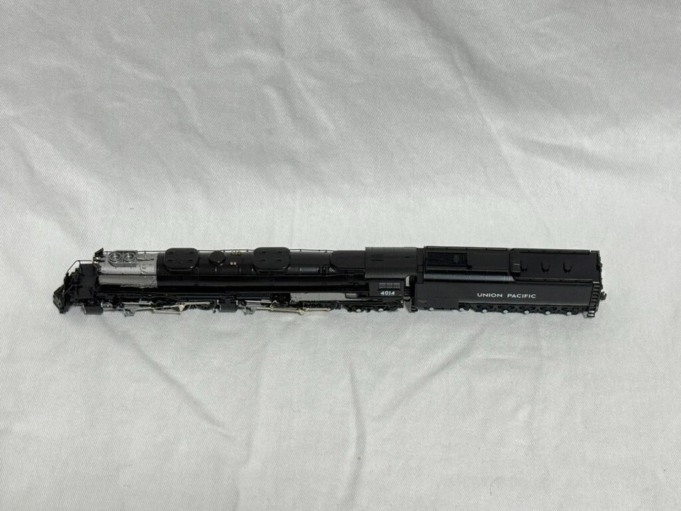 KATO N Gauge 126-4014 Union Pacific Railroad Big Boy #4014 Locomotive ...