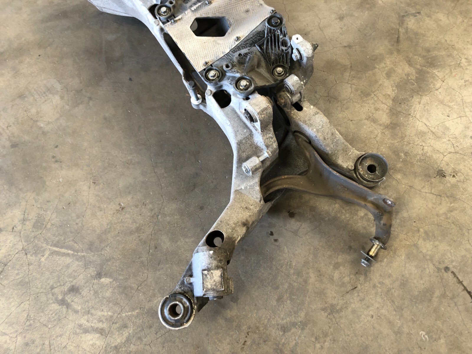 04-07 VOLVO S60R V70R AWD REAR SUBFRAME CROSSMEMBER K FRAME OEM LOT3199 ...