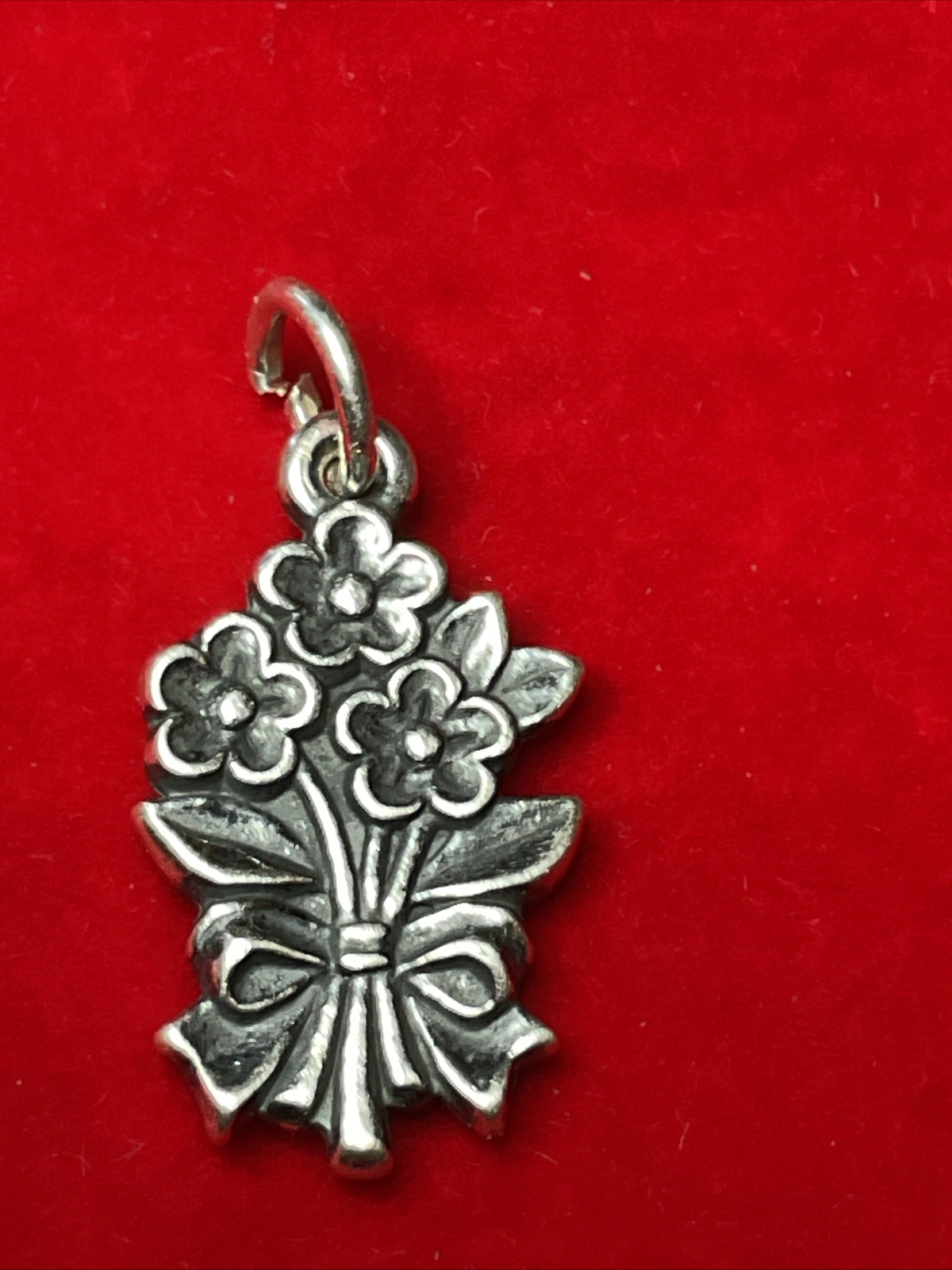 James Avery Sterling Silver Flower Bouquet Charm - Gem