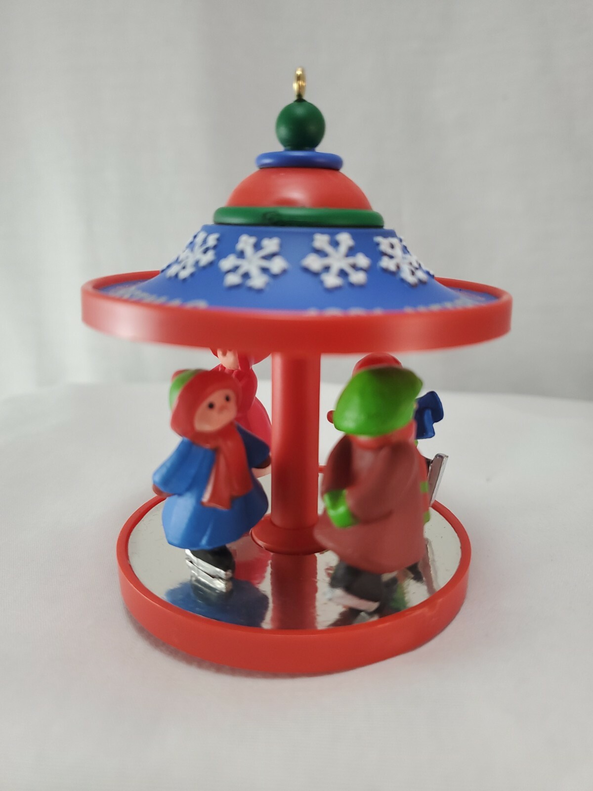 Hallmark Keepsake Ornament "Skaters Carousel" Carousel #4 In Series ...