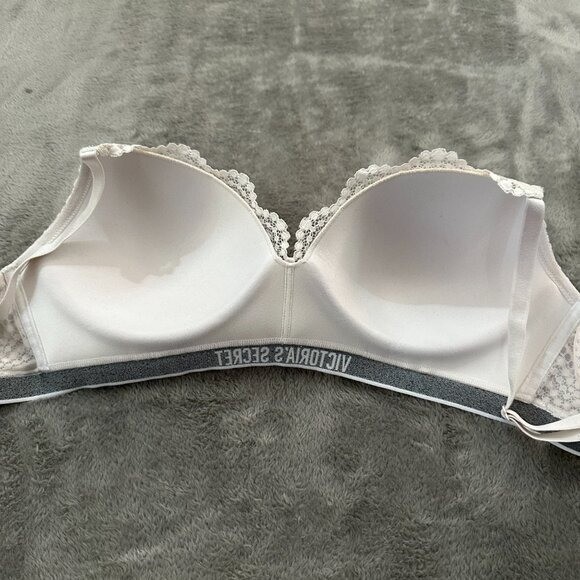 Victoria's Secret Cream Lace No Wire Lined Bra Women's size 38C | eBay
