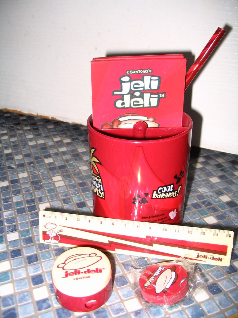 JELI DELI CHEEKY MONKEY DESK TIDY WITH STATIONERY PADS PEN RULER BRAND ...