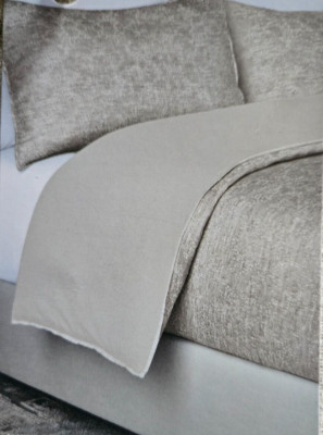 The Threadery Linen Erased Jacquard 3-Piece King Duvet Cover Set in ...