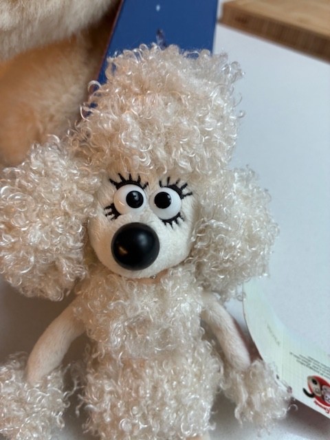 WALLACE AND GROMIT FLUFFLES THE POODLE PLUSH SOFT TOY SMALL BNWT RARE ...