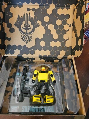 Transformer WFC Generations Selects Deluxe Class Hubcap MIB | eBay