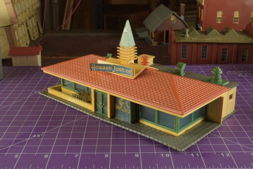 TycoKIT by POLA Howard Johnsons HO Scale Motel, old school MNO | eBay