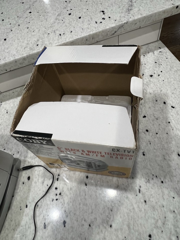 Coby CX -TV1 Portable AM /FM Black & White 5 Inch Television Tested ...