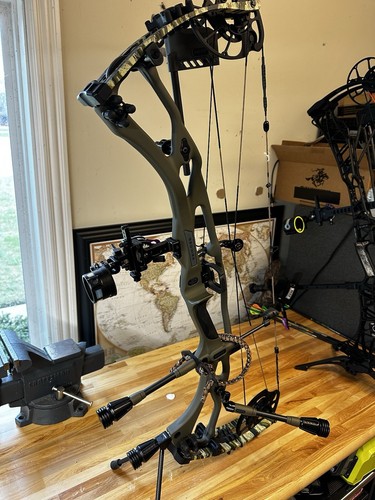 Hoyt RX7 Ultra, RH, 27"-32" draw, 70lbs max, Raptor Camo | eBay