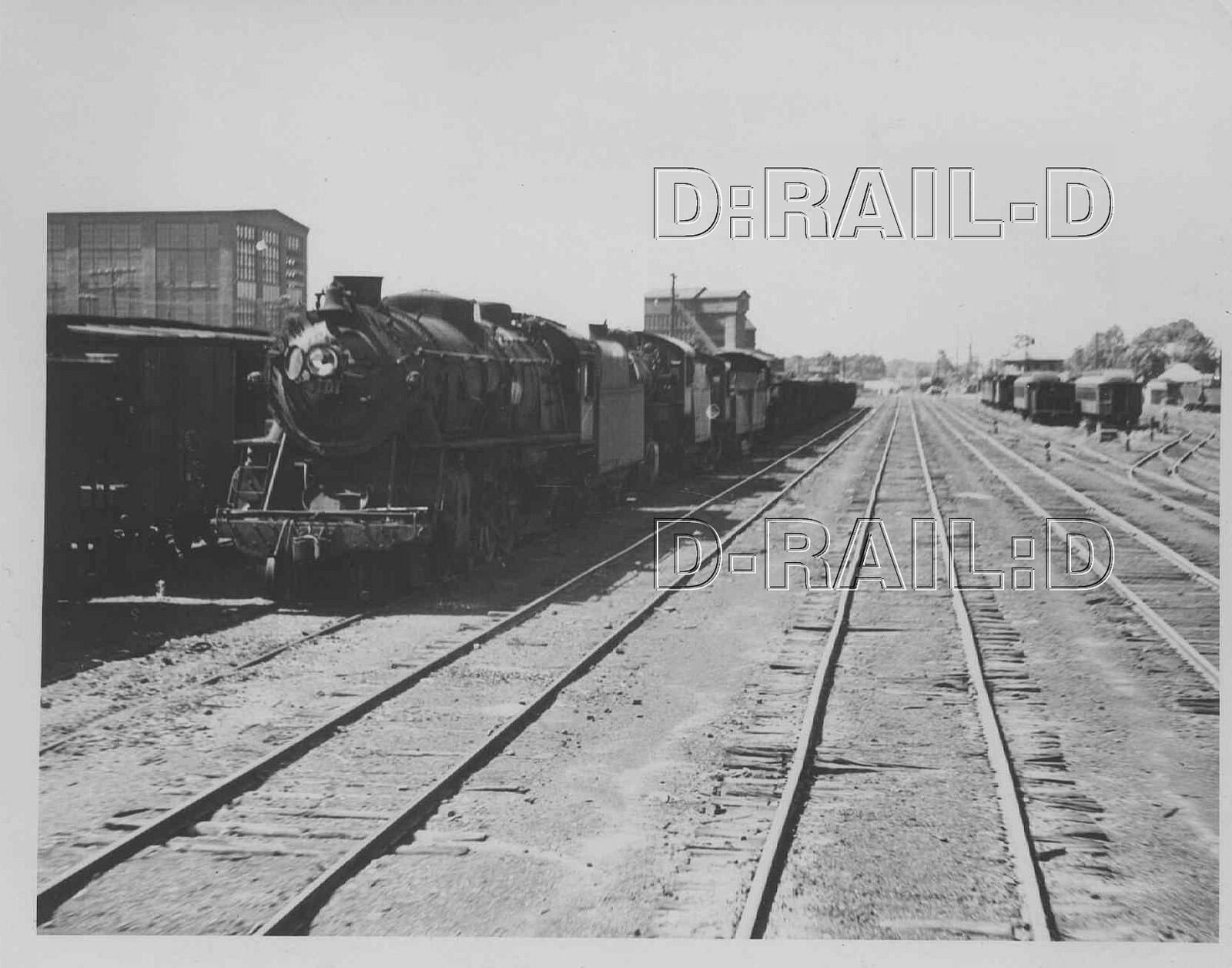 9D700 RP 1946 NYO&W ONTARIO & WESTERN RAILROAD 4-8-2 LOCO #410 ...