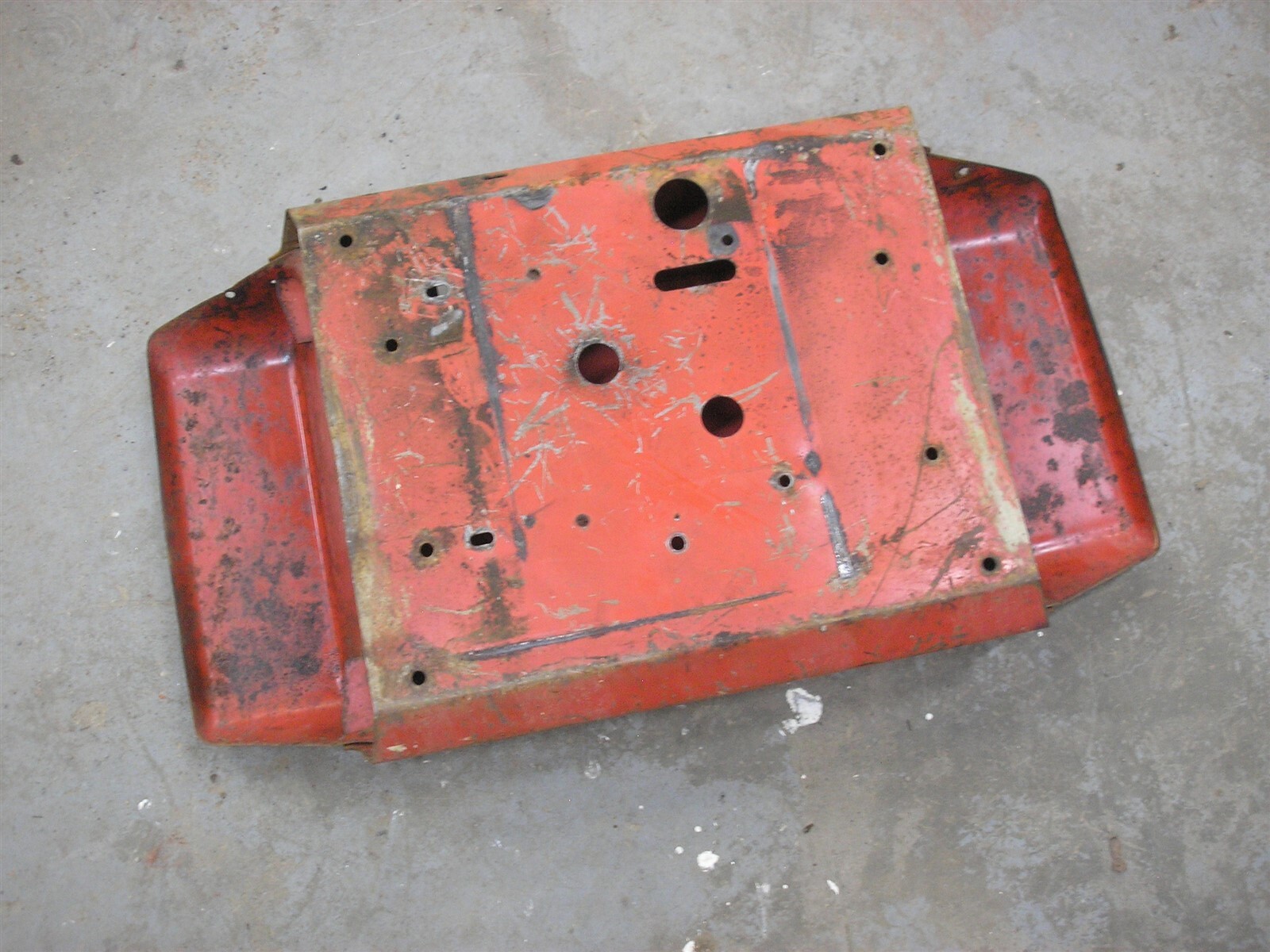 Massey Ferguson 12 Hydra Tractor Fenders Seat Support Toolbox | eBay