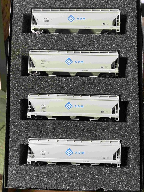 N Scale Micro-Trains MTL 99300186 ADM 3-Bay Covered Hopper Car 4-Pack ...