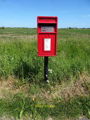 Photo 12x8 Elizabeth II postbox on Mill Road, Addlethorpe Postbox No ...