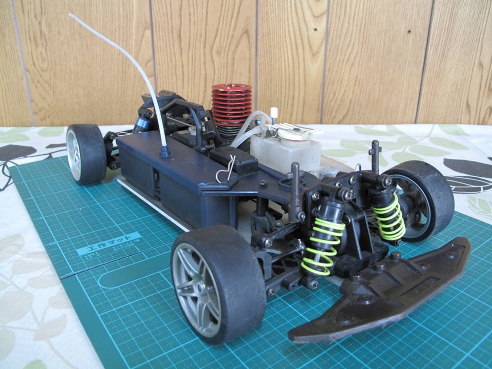 Kyosho R122 Rc Engine Car 1/10 Scale Nitro Powered Touring Car Hobby ...