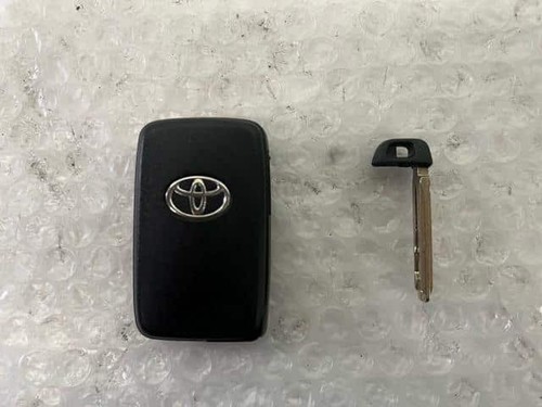 TOYOTA Vitz 2014 DBA-NSP130 Keyless Entry Remote Control Key [Used ...