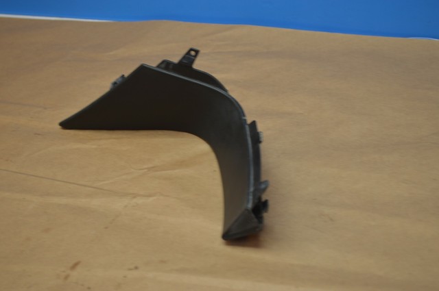 2015 95b Porsche Macan S Front Bumper Left Driver End Cover Trim Panel ...