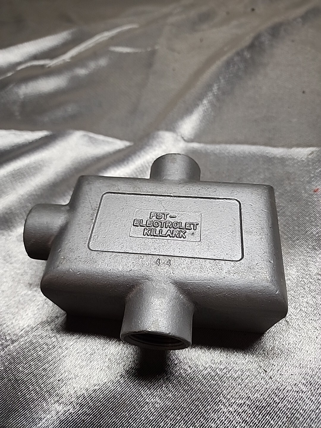 Killark Fst-2 Device Box,1/2" Hub,Shallow,1 Gang | eBay