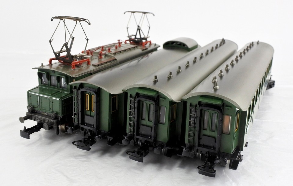 MARKLIN HO SCALE 2850 ANALOG 1993 DR E04 ELECTRIC ENGINE WITH 3 ...