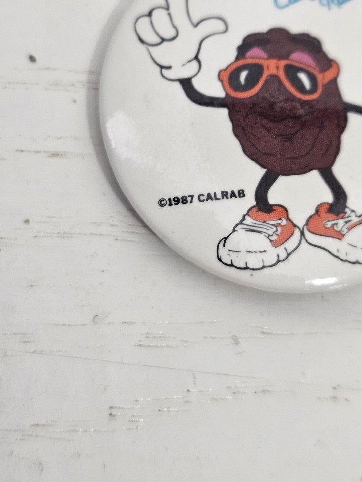 The California Raisins Vintage Button Pin Dancing Raisin Pinback White ...