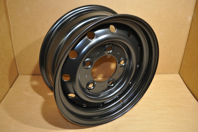 Genuine Land Rover Defender Wolf 16" Steel Wheels & BF Goodrich Ko2 ...