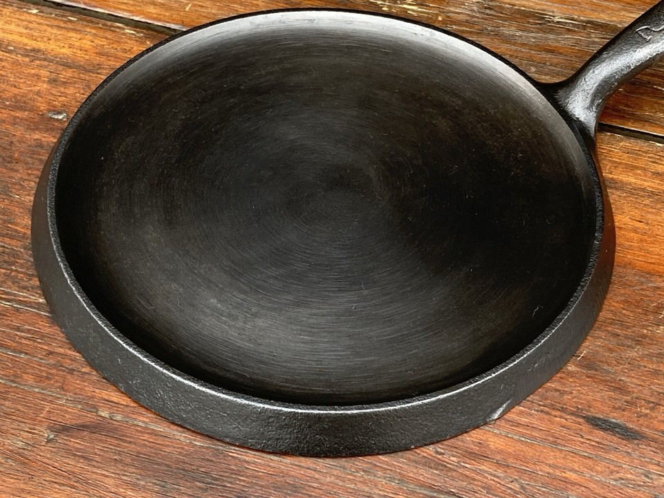 Griswold Cast Iron #7 Slant EPU Griddle | eBay