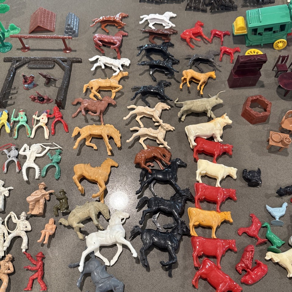 Vintage MARX BAR-M-RANCH - Western Ranch Set Tin Toy Litho Cabin W/150 ...