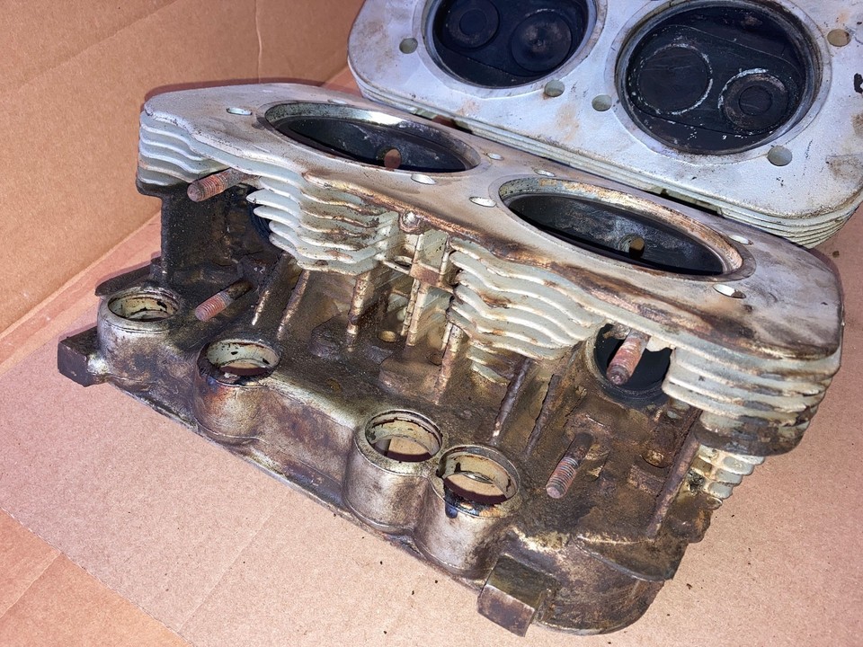 1978 Volkswagen Bay Bus 2.0 Oval Port Cylinder Head Assembly Pair 1976 ...