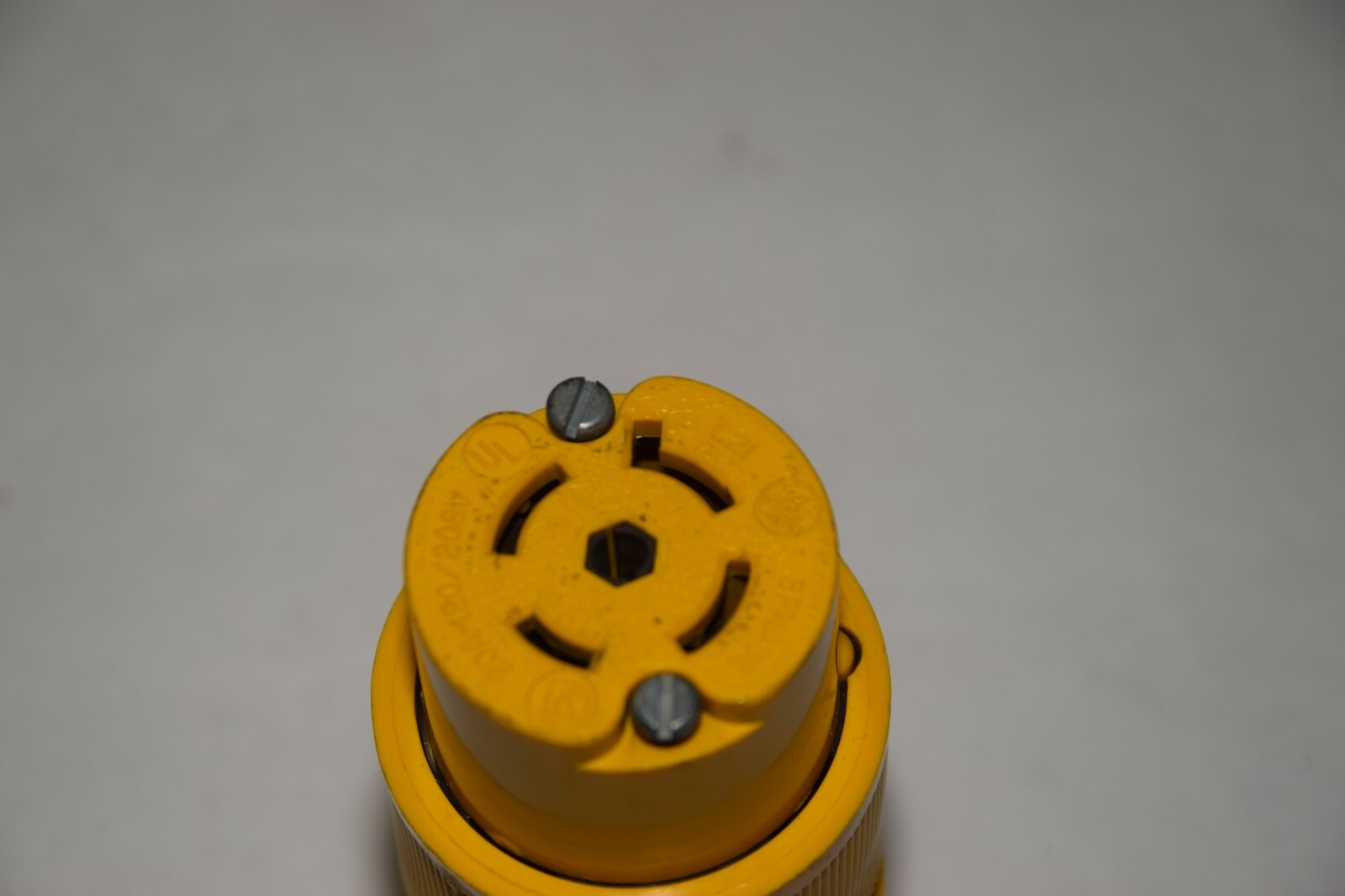 GE GENERAL ELECTRIC L21 20A 120/208V 3 PHASE FEMALE LOCKING PLUG NEW | eBay