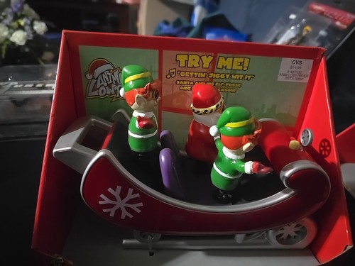 NEW Gemmy Industries Animated Lowrider Santa Elf Sleigh Gettin Jiggy ...