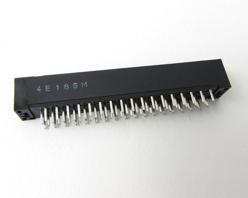 (35) Hirose FX2C-68P-12.7 DSA Header Connectors Board 68POS H4369-ND ...
