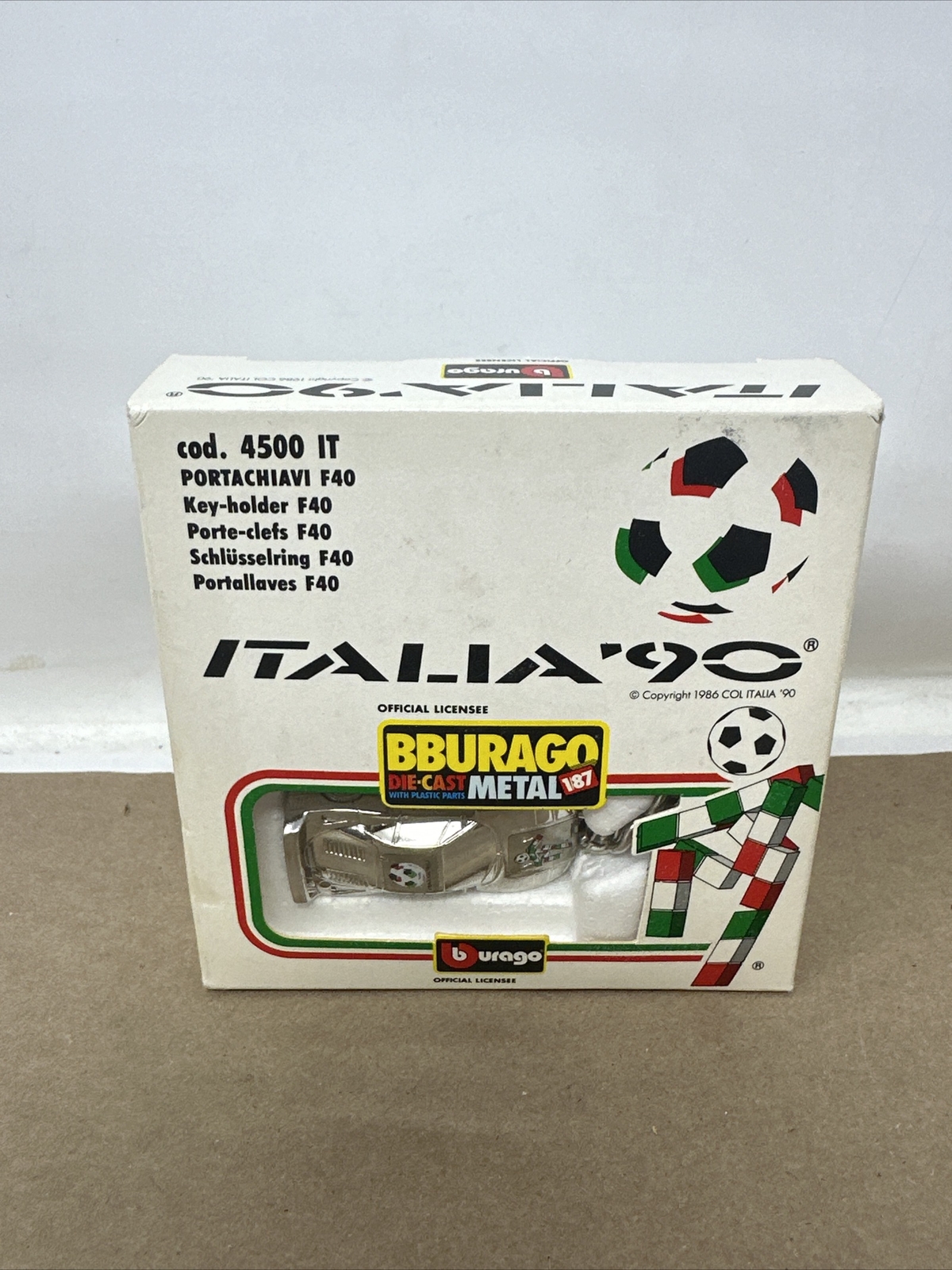 Bburago 1:87 Ferrari F40 Italia 90 Keyring Key Holder Unused And Boxed ...