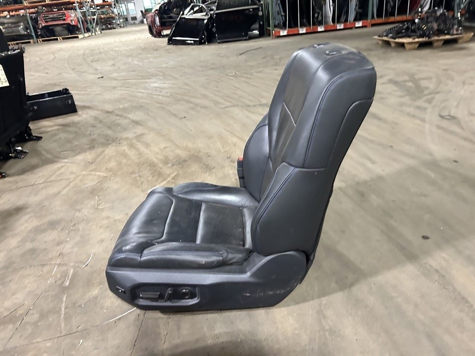 2023 TOYOTA TUNDRA Black Leather Driver Left Side Front Seat Heated 14 ...