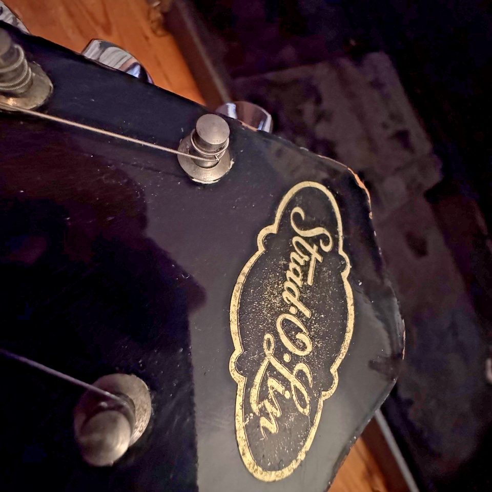 Stradolin VTG RARE Hollow body Elec Guitar DBLCutaway Gibson style ...