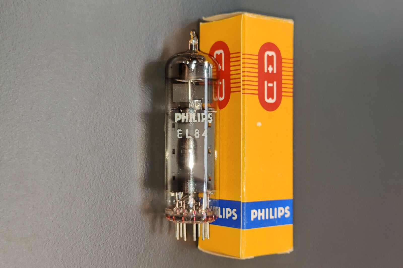 Philips EL84 (CV2975) (6BQ5) (6N14N) NOS Valve Tube | eBay