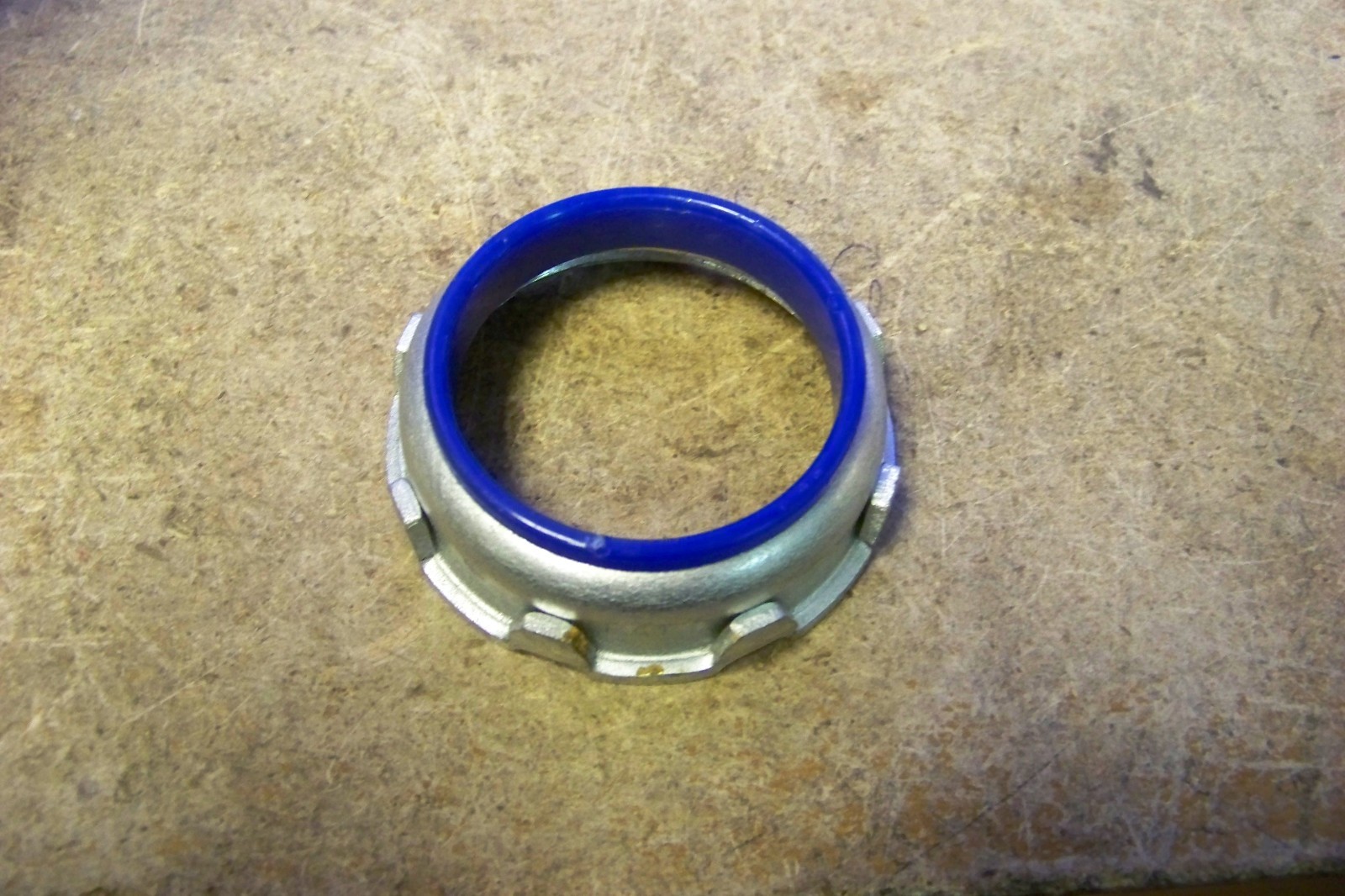 NEW 1226 Thomas & Betts Insulated Metallic Bushing 1-1/2" For Rigid ...