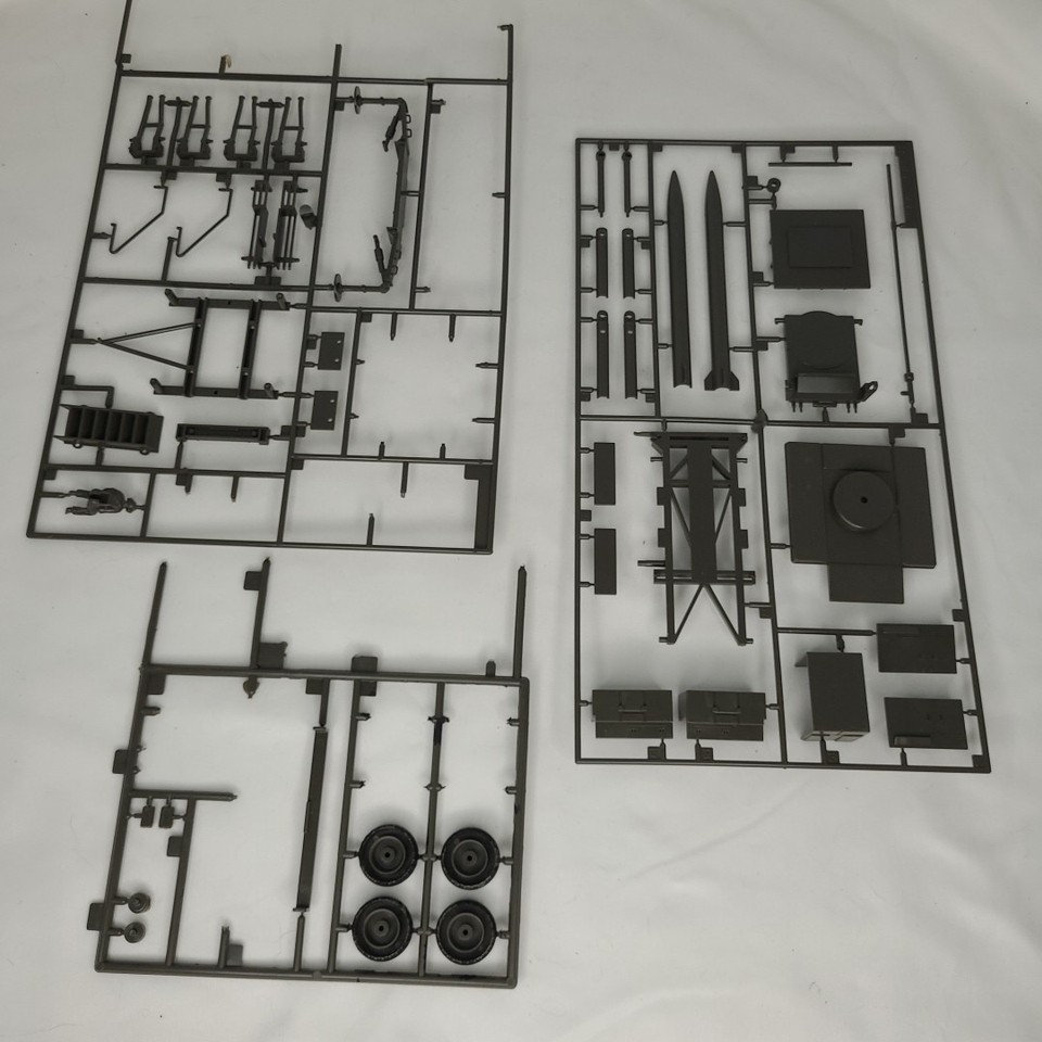 Patriot Missile M901 Model Kit 1/48 Scale Partially Assembled Read ...