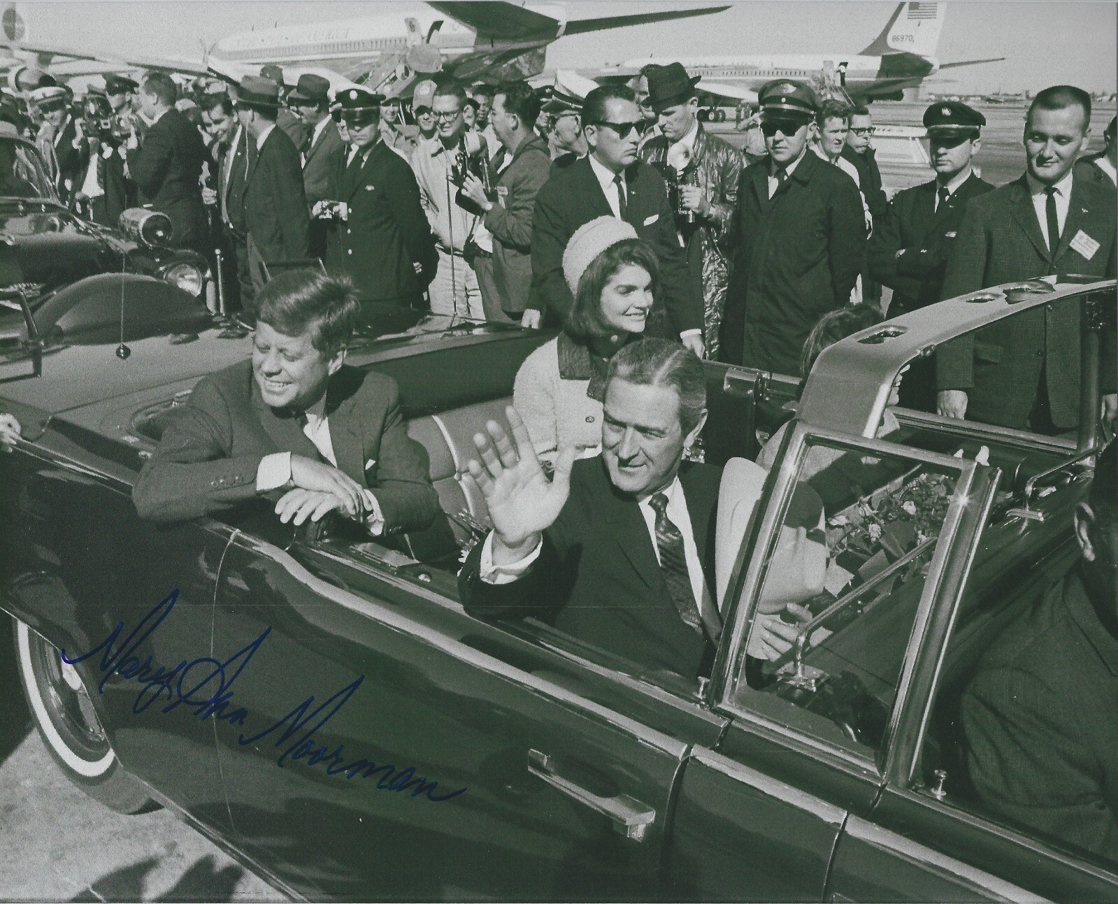 MARY ANN MOORMAN Signed 8 x 10 Photo JFK Assassination Witness FREE ...