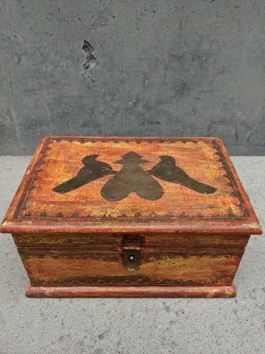 American Folk Art Ditty Box Style Brass Tree / Heart and Doves Design ...