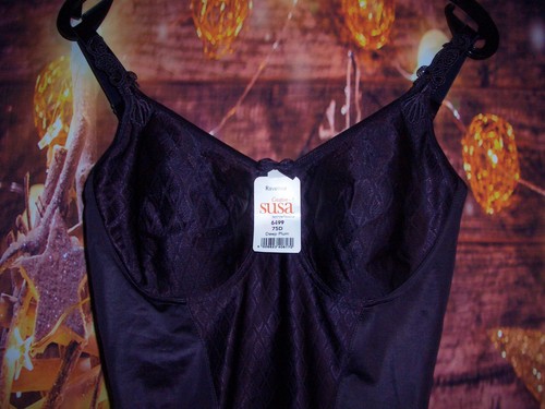 SUSA Ravenna schimmerndes Glanz Korselett Mieder Body 75 D deep plum ...