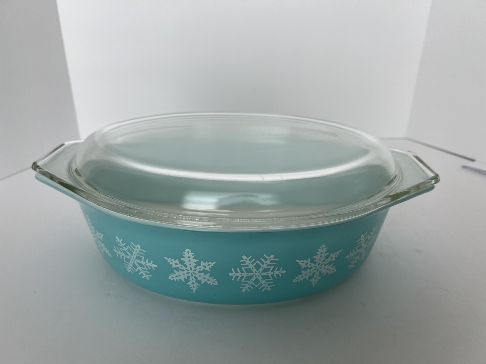 Vintage Pyrex Snowflake Turquoise Casserole Dish With Cover | eBay