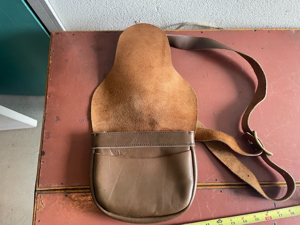 October Country leather Beavertail possibles bag muzzleloading black ...