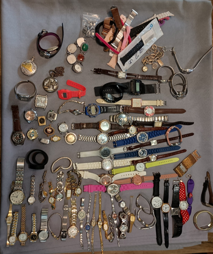 Lot of over 80 Broken Watches ~ Bands ~ Parts ~ Junk Jewlery ~ Crafts ...